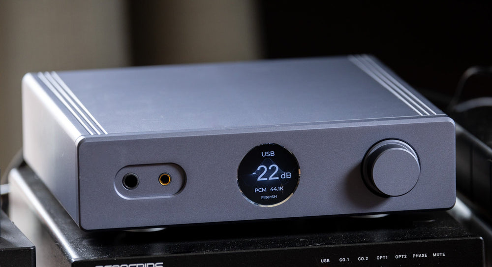 DAC (Digital-to-Analog Converter)