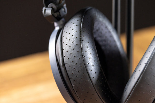 Apos x Audio-Technica R70x Refine